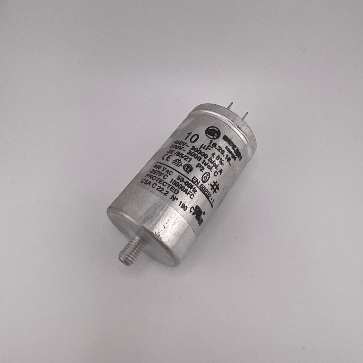Capacitor 220v